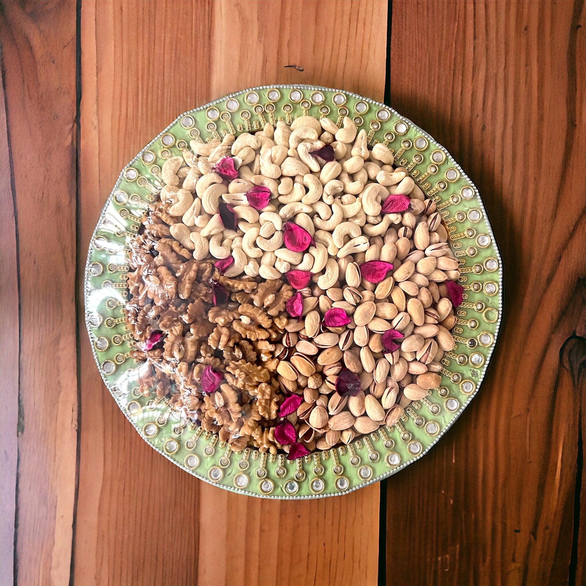 Elegant Trio: Cashew, Pista, and Walnuts Dry Fruit Platter – Wrap Shap